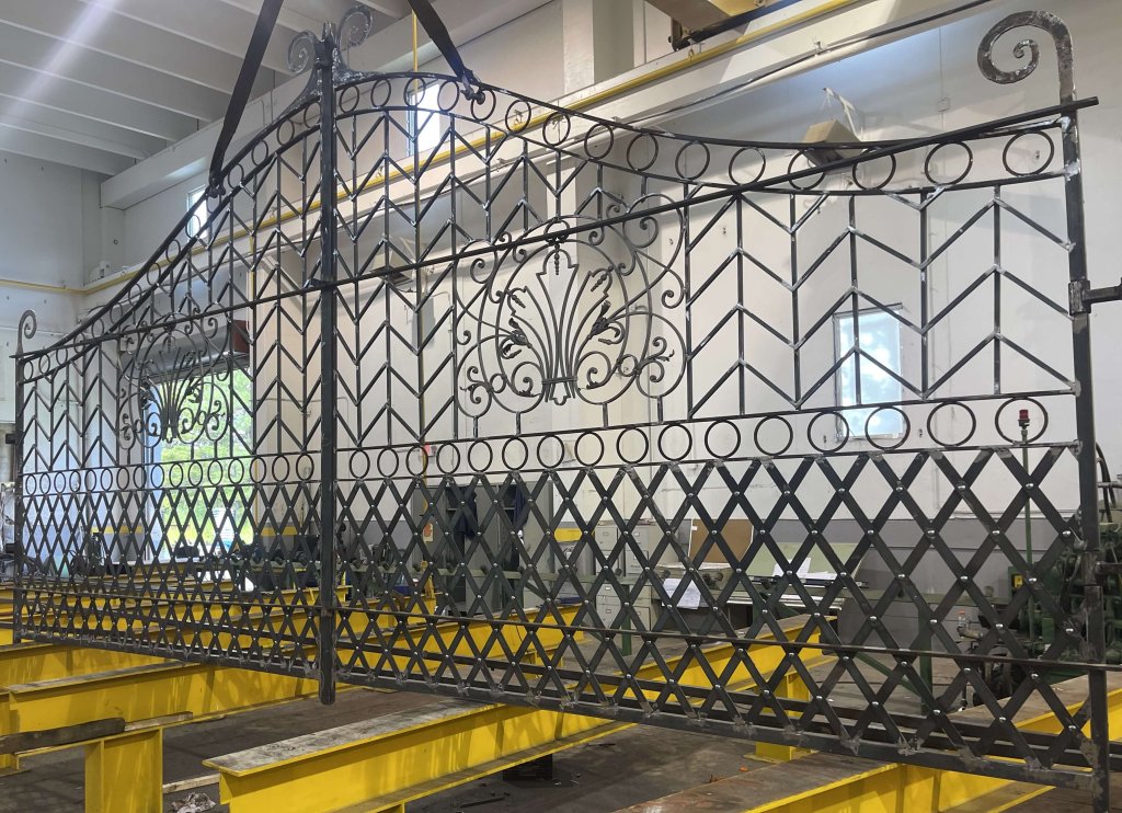 Wrought Iron Concept - Architectural Iron & Metal Work NY